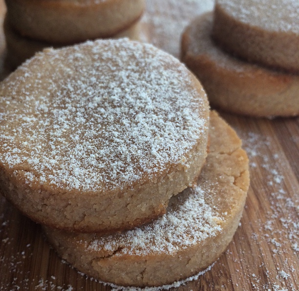 Super friendly shortbread - thewonkyspatula.com