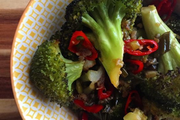 Crispy Sea Bass & Crispy Spuds with Chimichurri Sauce - thewonkyspatula.com