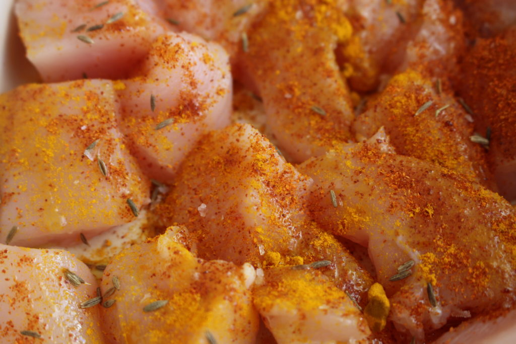 Clean Curried Chicken Bites - thewonkyspatula.com