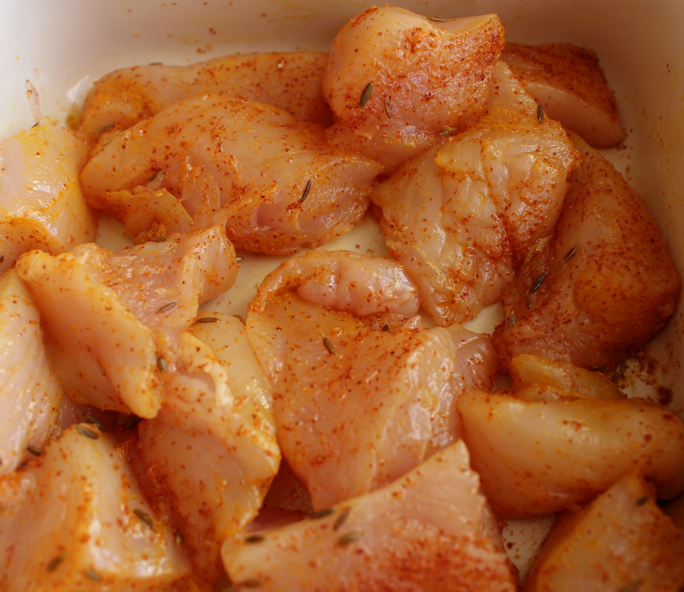 Clean Curried Chicken Bites - thewonkyspatula.com