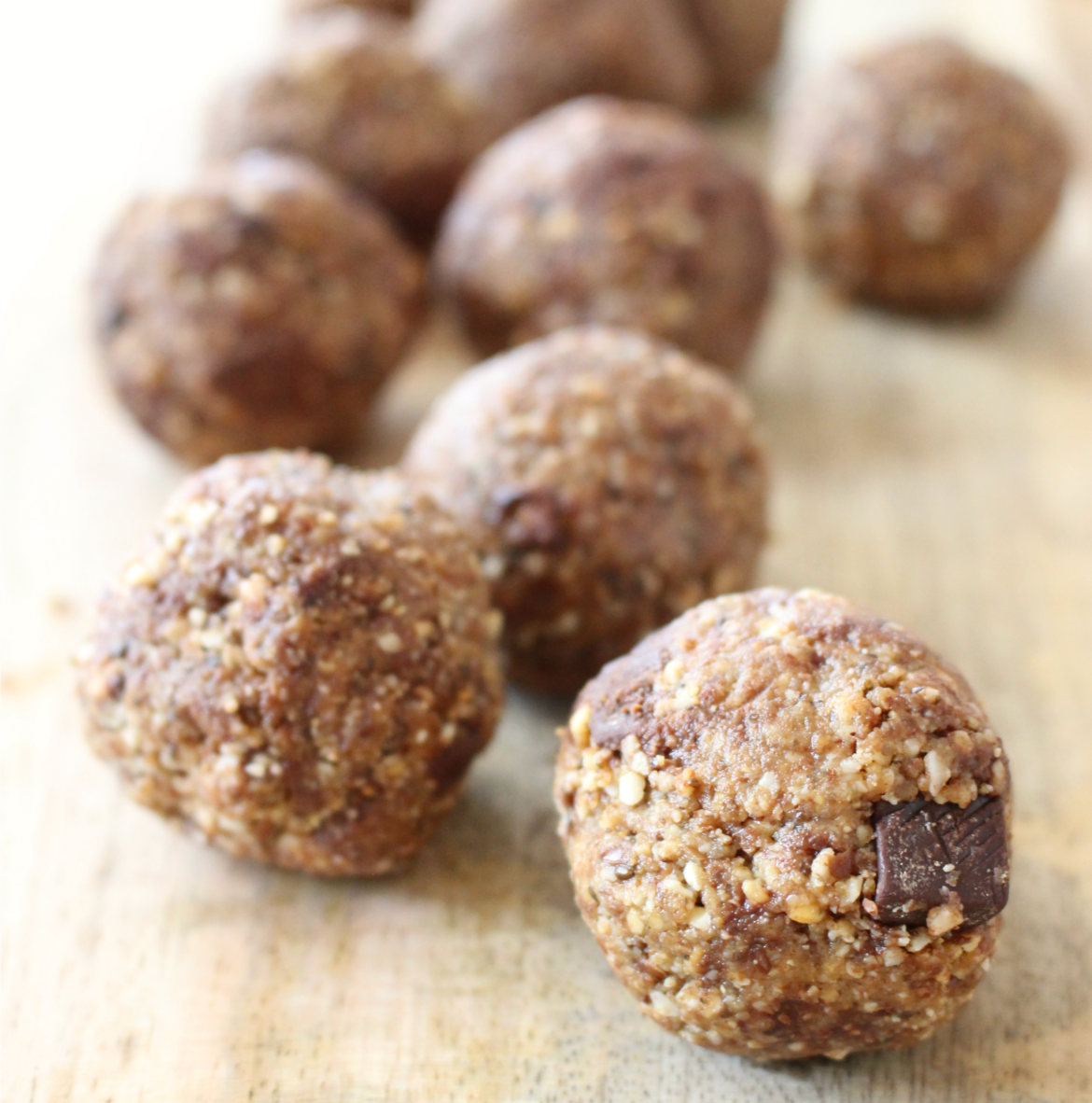 Chocolate Chip Cookie Bites - thewonkyspatula.com