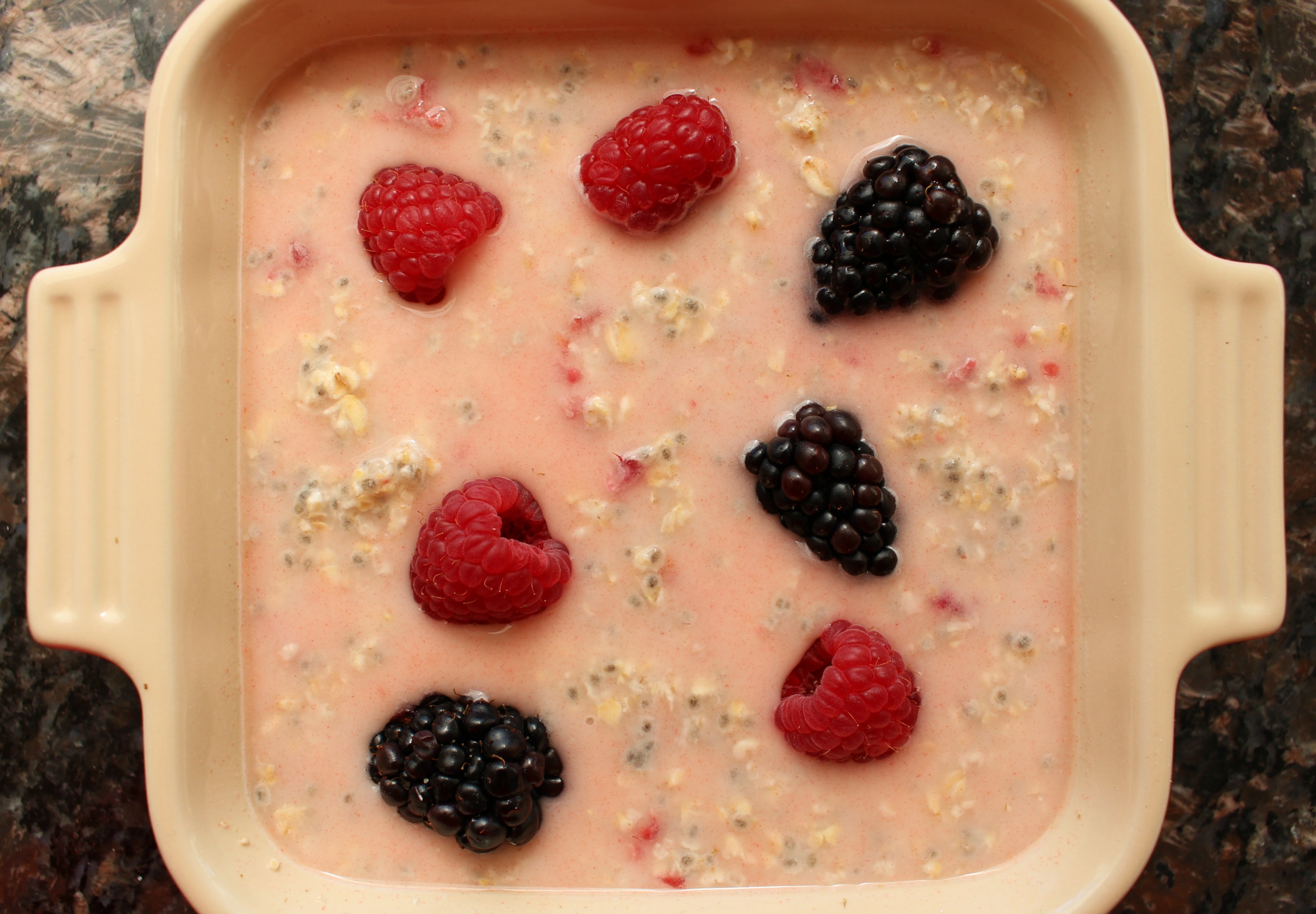 Summer Berry Baked Oats - thewonkyspatula.com