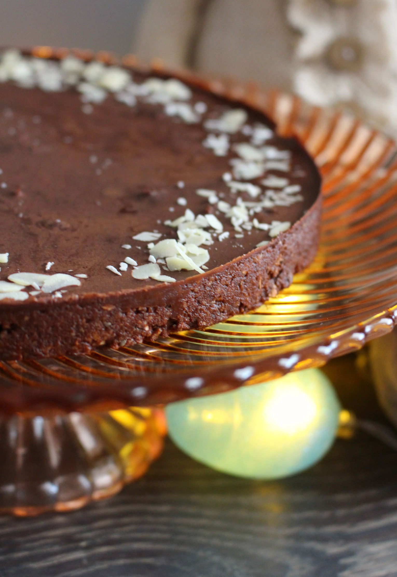 The No Bake Chocolate Cake - thewonkyspatula.com