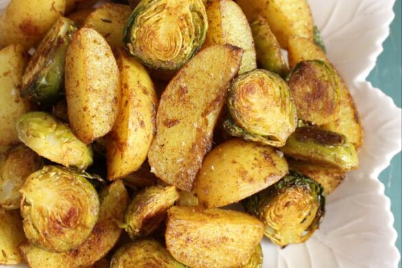 Crispy Sea Bass & Crispy Spuds with Chimichurri Sauce - thewonkyspatula.com